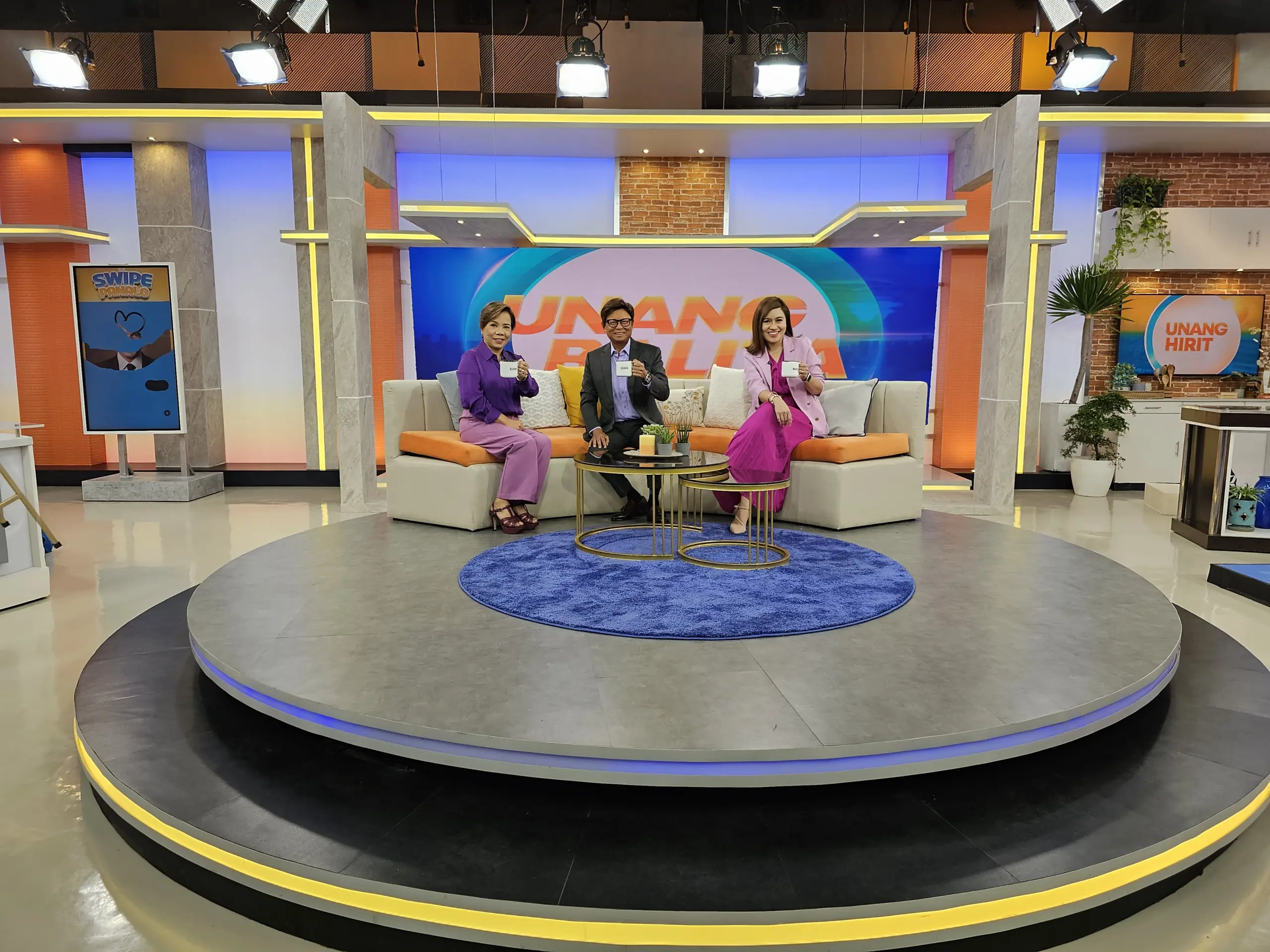 Why Broadcast Set Design Matters for Corporate Events and Meetings - FX ...